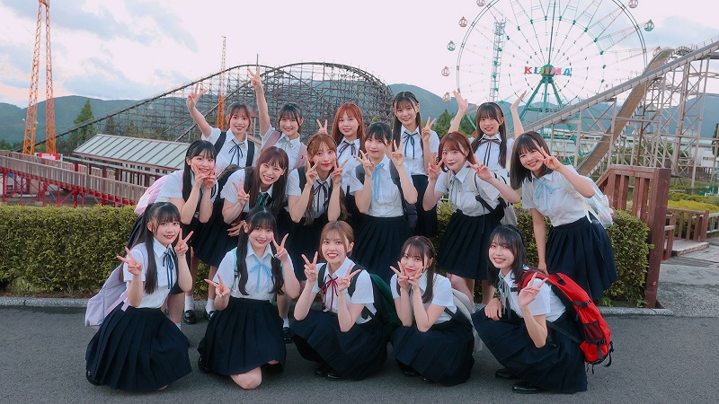 HKT48、19thシングル 『半袖天使』のMV公開 初センター・ 地頭江音々の想いとリンクしたエモーショナルな内容に - GirlsNews